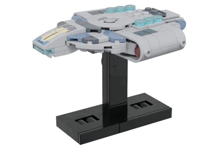 LEGO Defiant class / Lilium Brick Yards